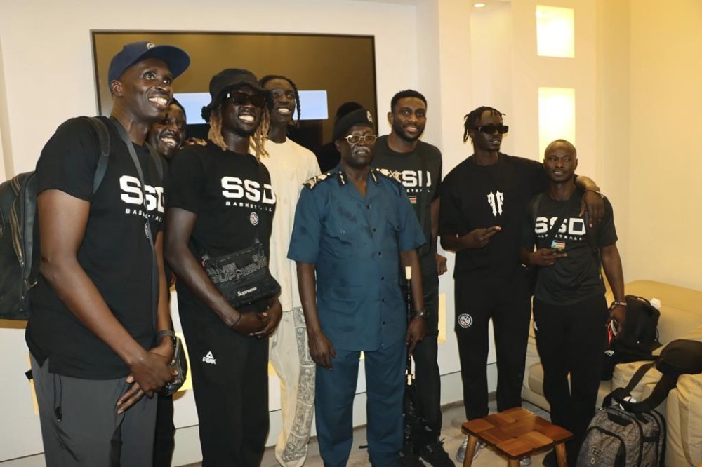 ‘The world knows us.’ South Sudanese cheer their basketball team’s rise ...