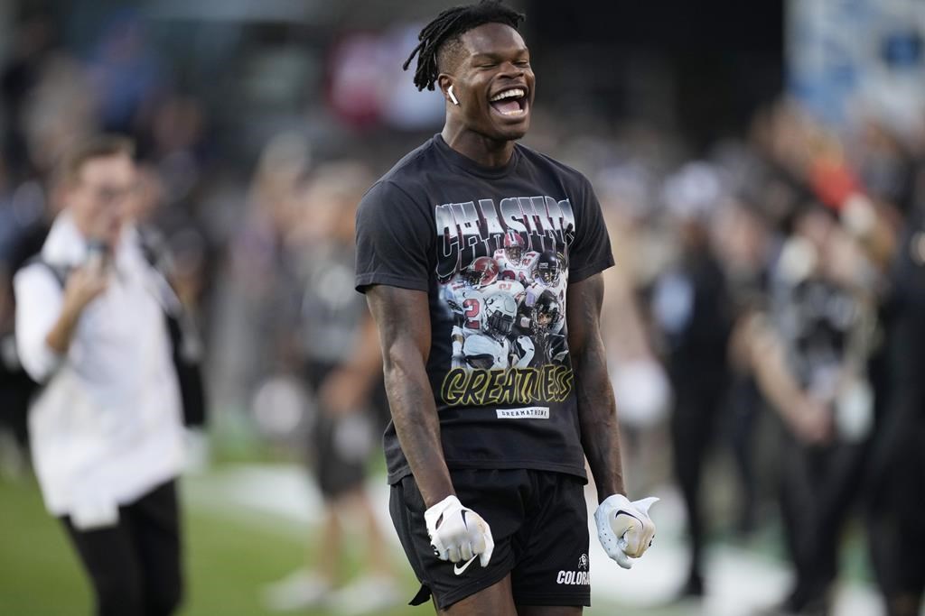 Colorado two-way star Travis Hunter taken to hospital during game after ...