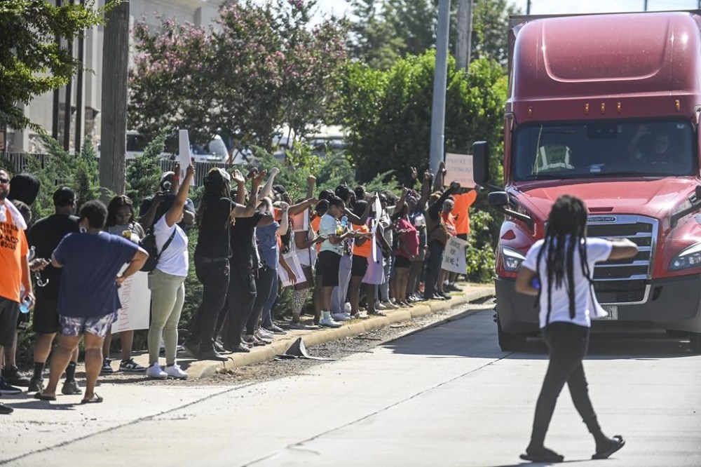 Fatal shooting by police draws protests and raises questions in north ...