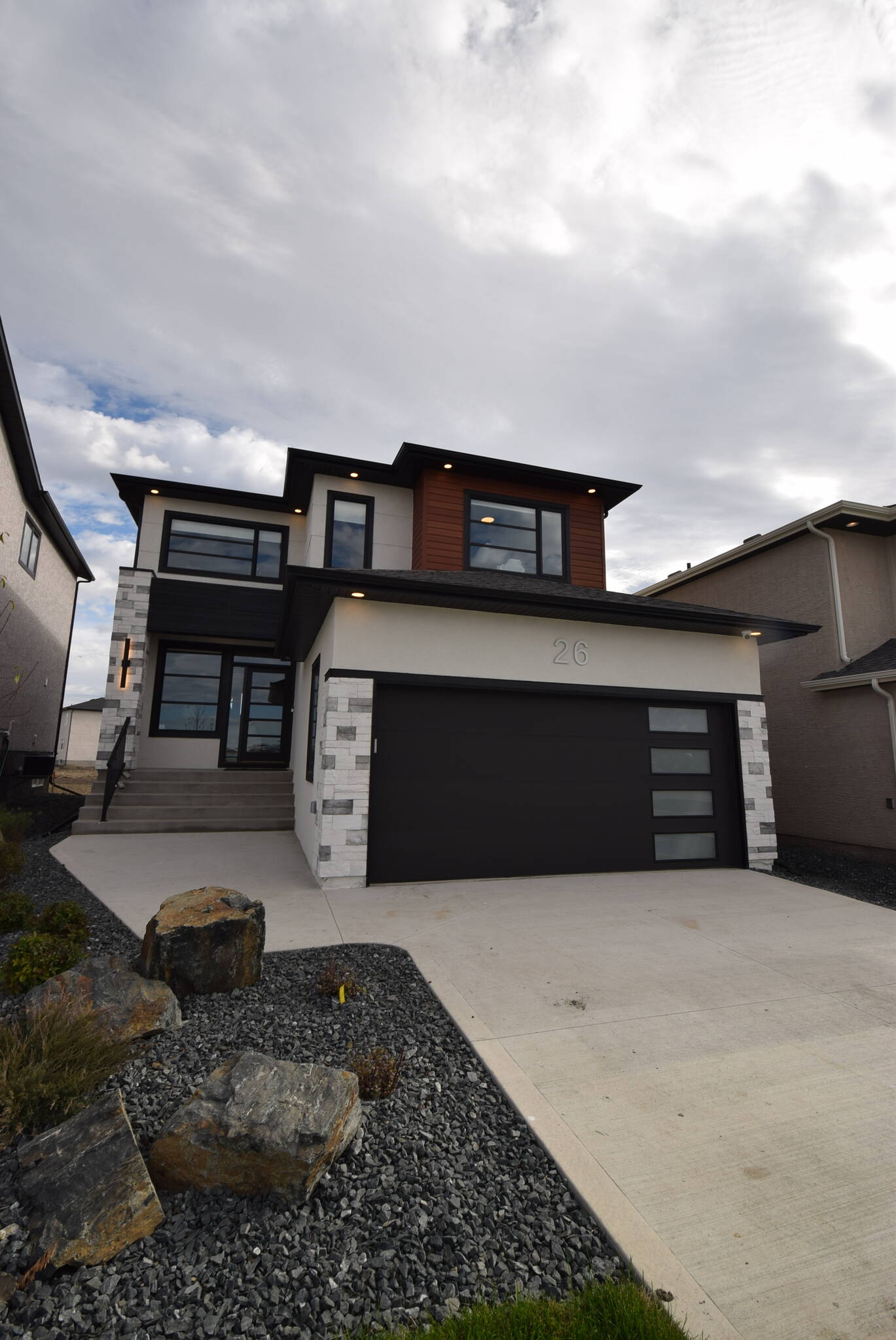 Loaded and luxurious in Prairie Pointe – Winnipeg Free Press