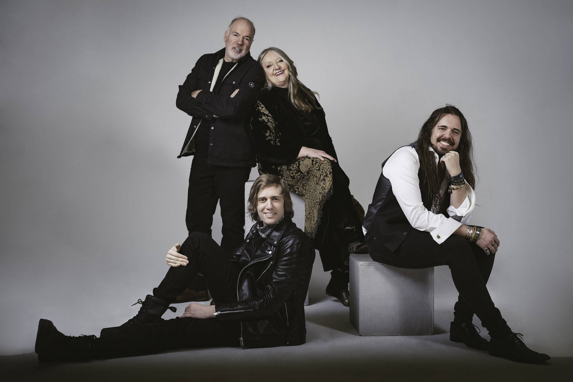 Folk music veteran Connie Kaldor keeps it in the family – Winnipeg Free ...