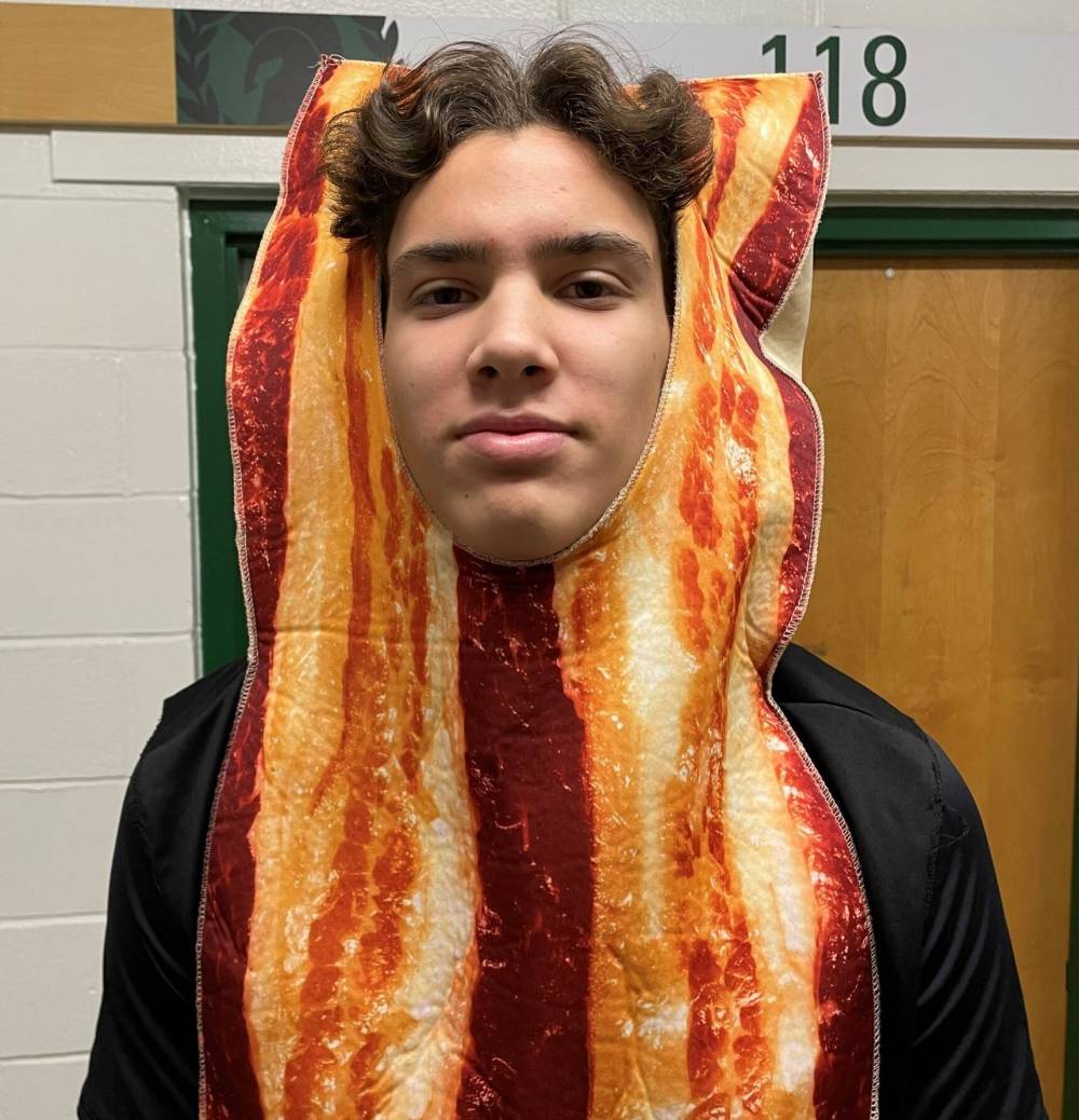 ‘Goofy’ Trojans rule volleyball – Winnipeg Free Press