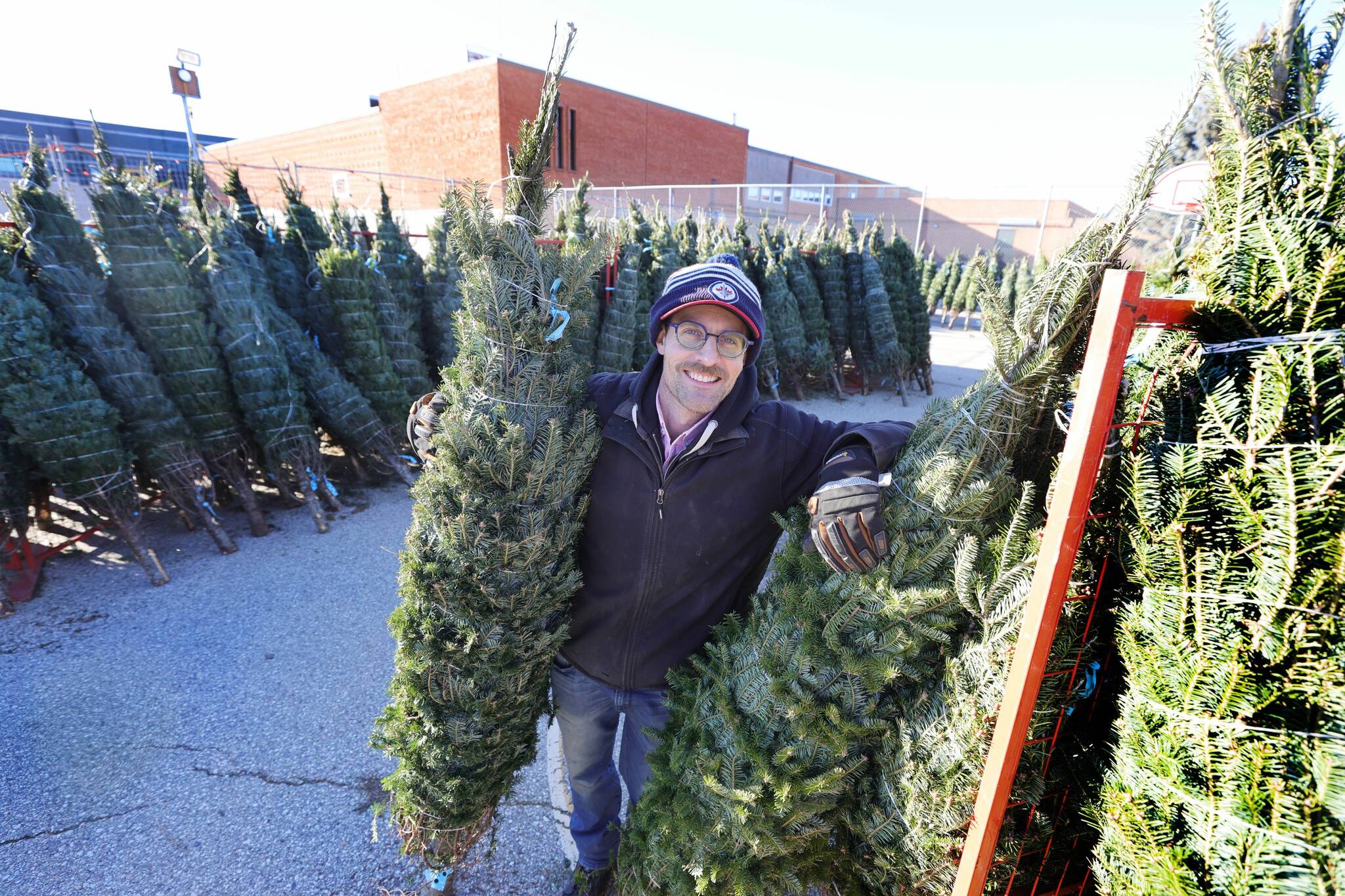 Spreading Christmas cheer and charity – Winnipeg Free Press