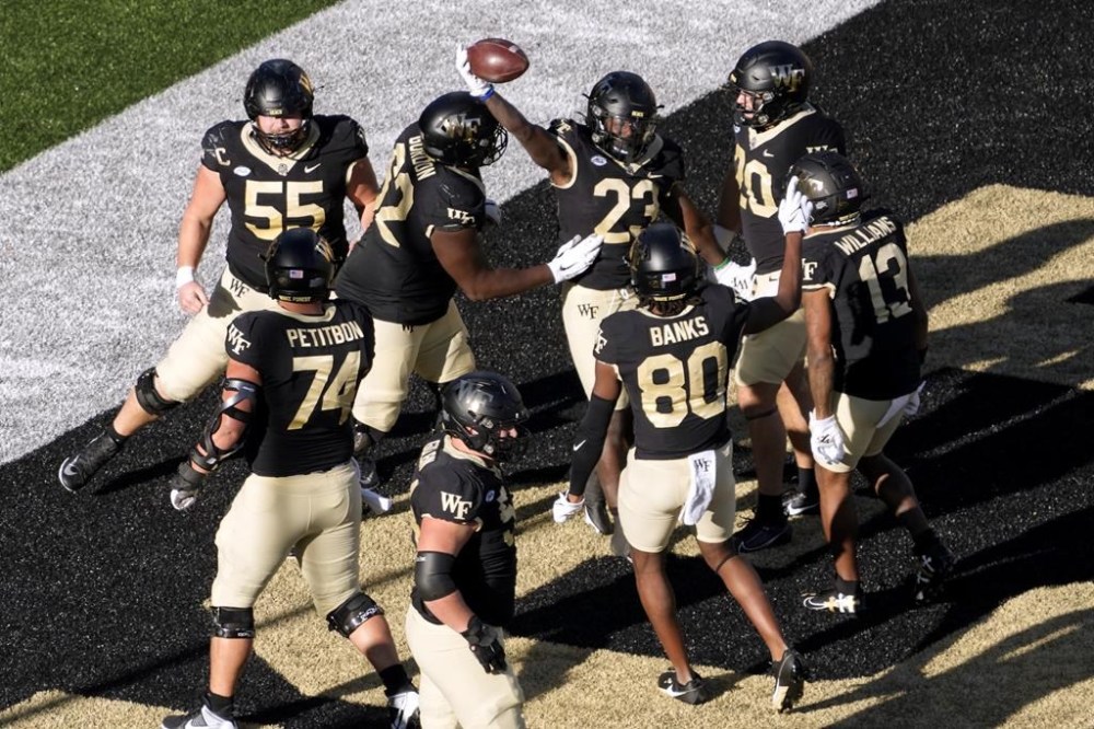 No. 20 Notre Dame looks to bounce back vs. Wake Forest – Winnipeg Free ...