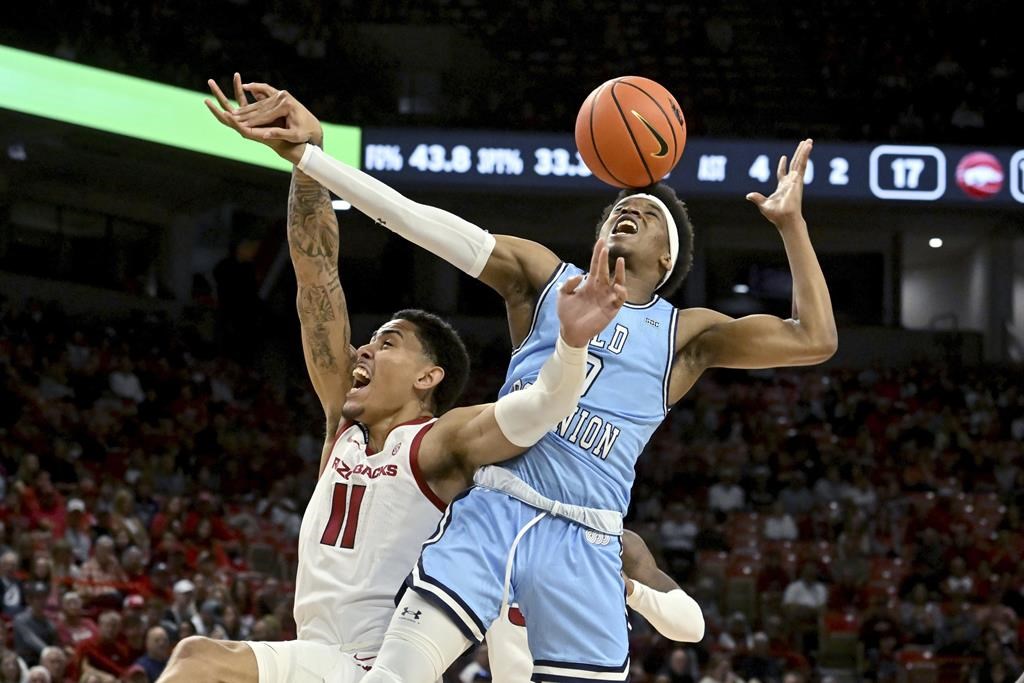 Ellis has big 2nd half as No. 14 Arkansas holds off Old Dominion 86-77 ...