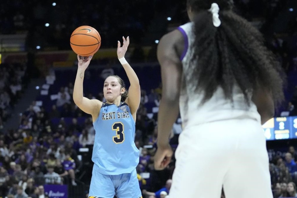Mikaylah Williams scores 42 points and No. 7 LSU rolls past Kent State ...