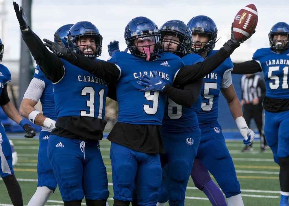 Montreal Carabins, UBC Thunderbirds advance to the Vanier Cup ...