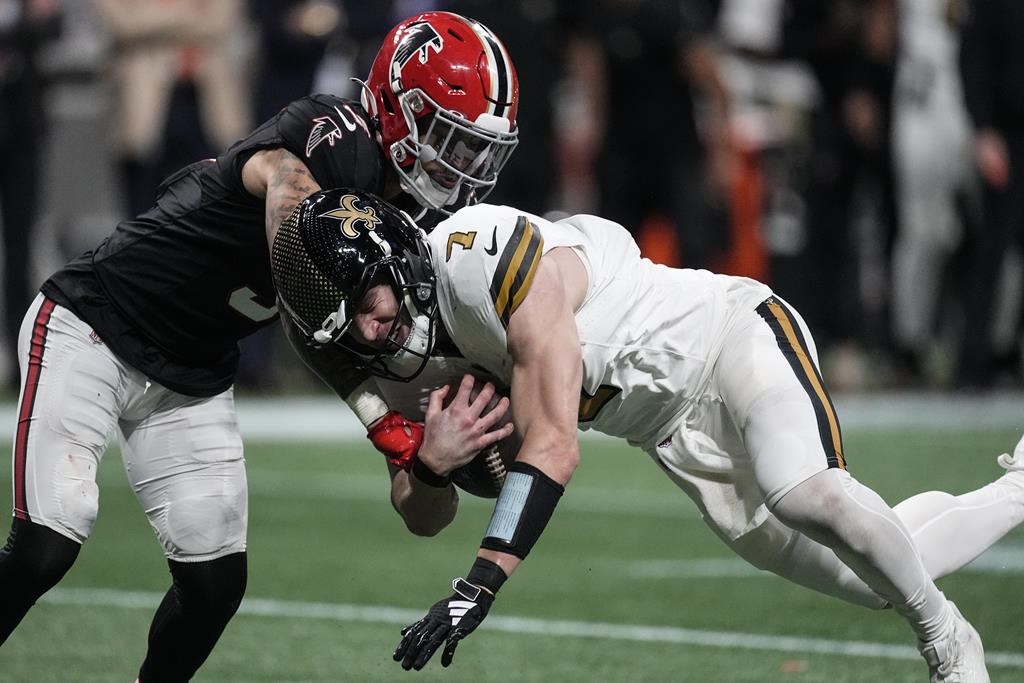 Saints offense fails to finish drives in 24-15 loss to Falcons ...