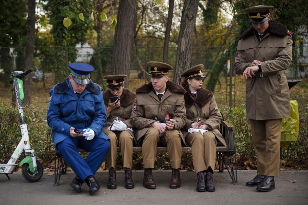 In Romania, tens of thousands attend a military parade to mark Great ...