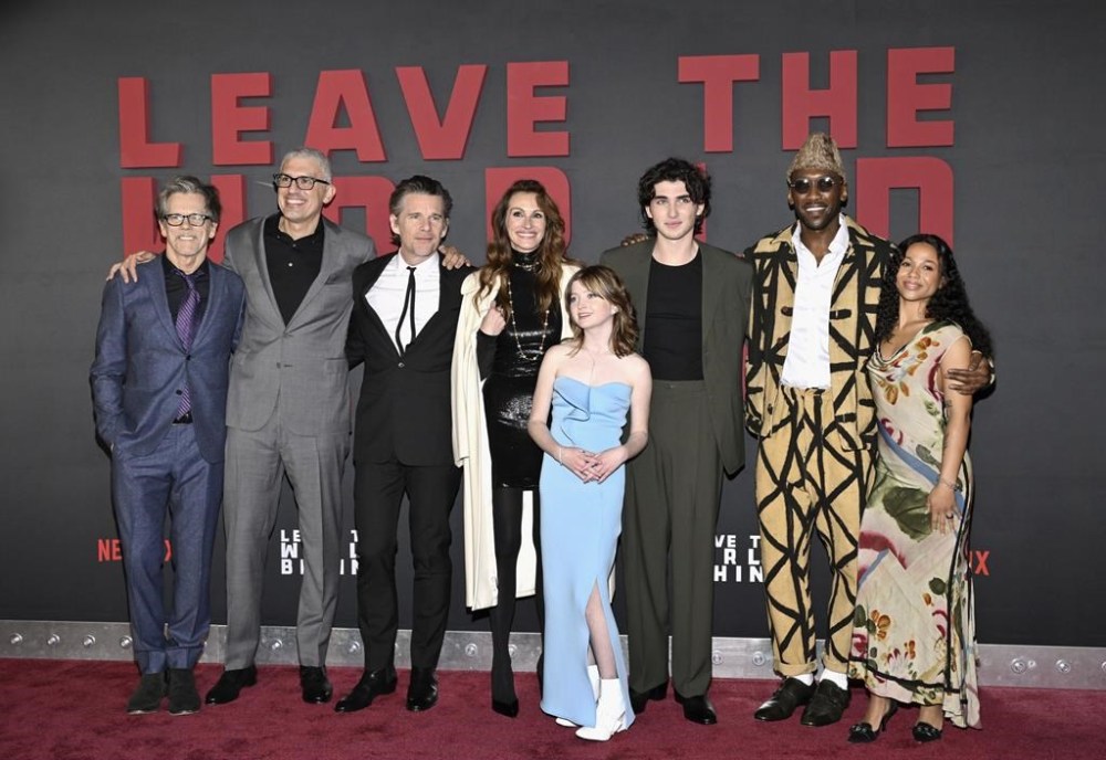 Movie Review: ‘Leave the World Behind’ is a terrific blend of thriller ...