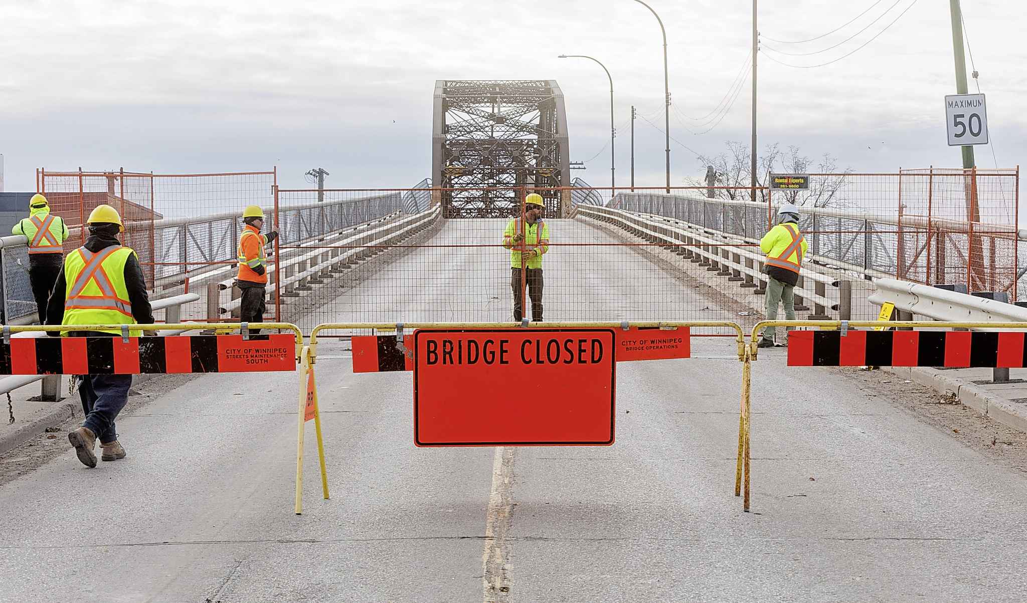 Bridge closure bumps potential Winnipeg rail relocation back into ...