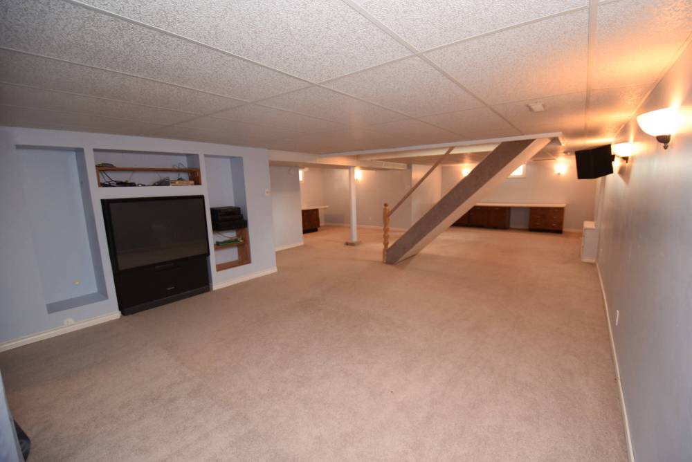 Riverside cosiness and comfort – Winnipeg Free Press