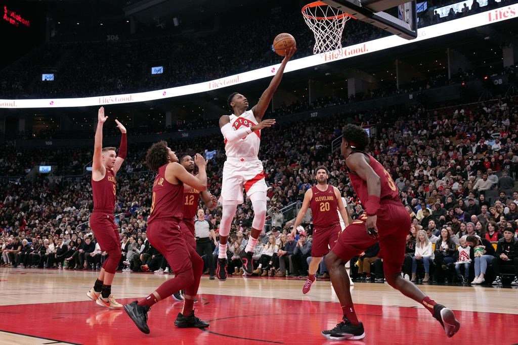 New-look Raptors clip Cavaliers 124-121 in New Year’s Day roller ...