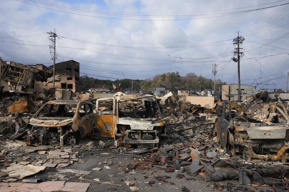 Death toll reaches 100 as survivors are found in homes smashed by ...