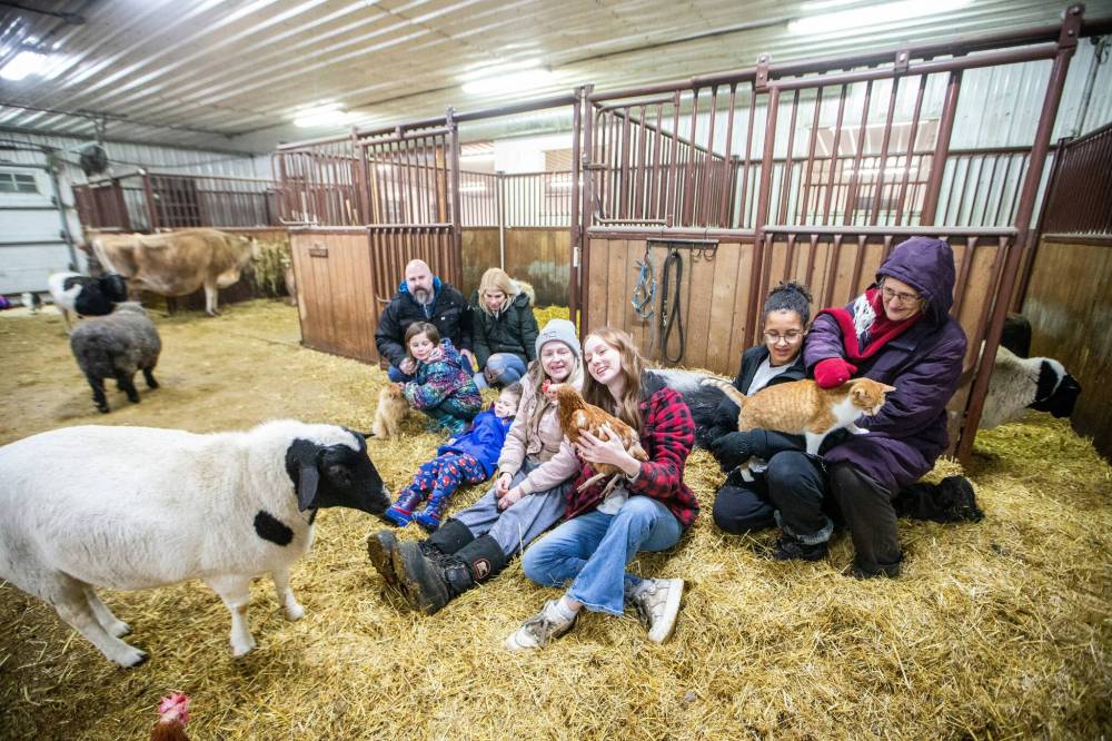 Kids share the bounty – Winnipeg Free Press