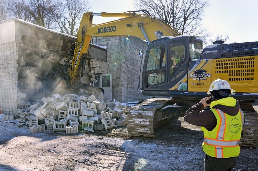 Tree of Life synagogue demolition begins ahead of rebuilding site of ...