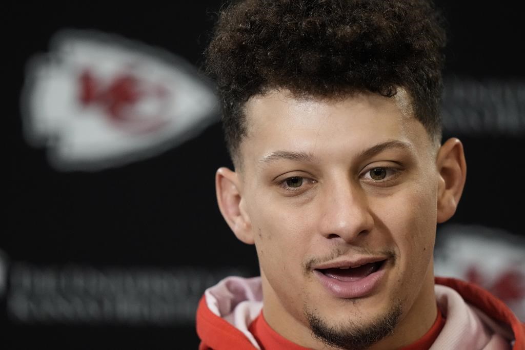 It’s Mahomes vs. Jackson for the first time in the playoffs. And there ...