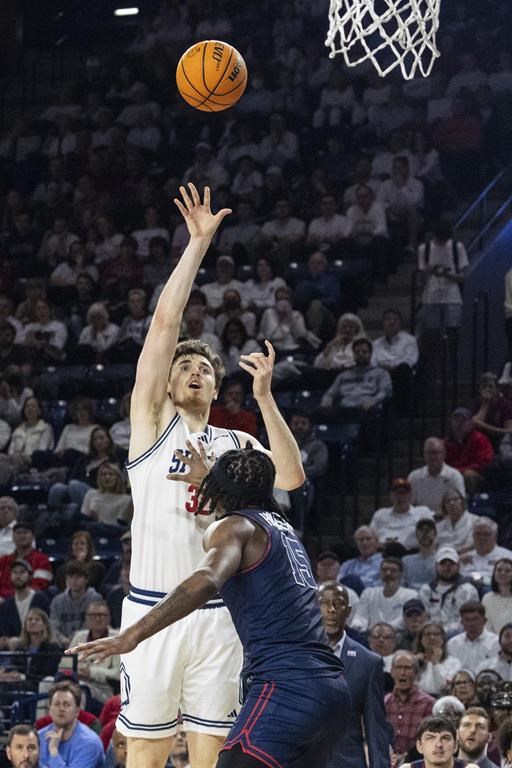 Richmond snaps No. 16 Dayton’s nation-leading win streak 69-64 ...