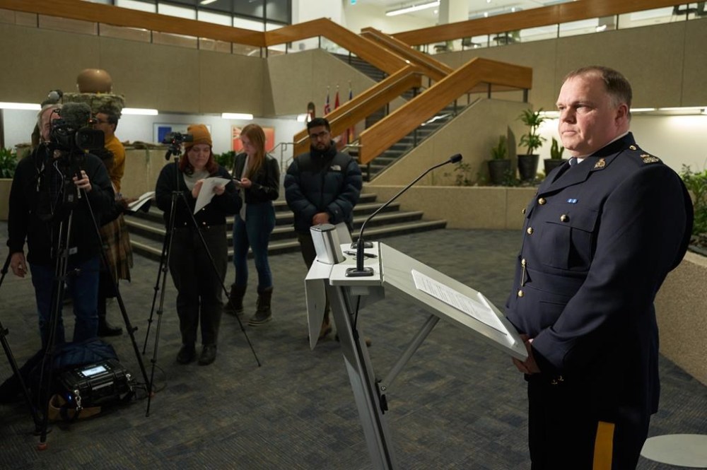 Manitoba RCMP say three children and two women dead, man in custody ...