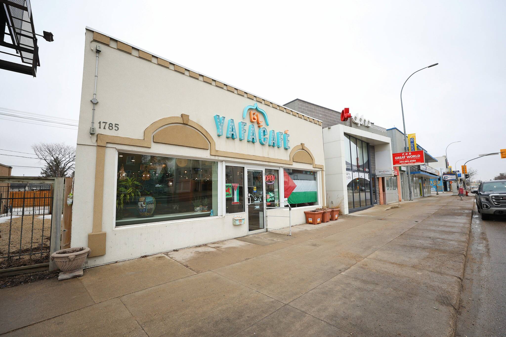 ‘Time to retire’: Yafa Café put on sales block – Winnipeg Free Press