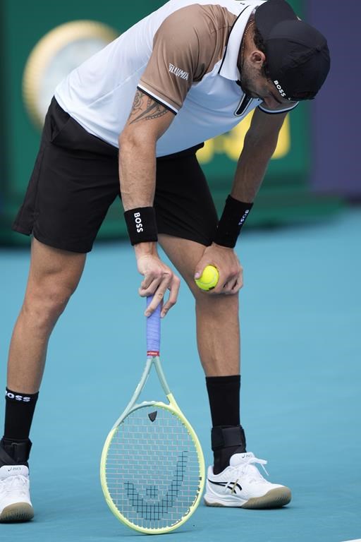 Andy Murray beats weary Matteo Berrettini to advance at the Miami Open ...