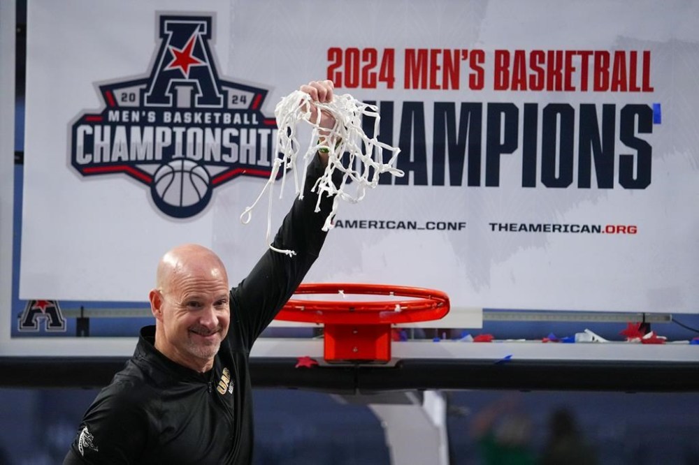 American Athletic Conference hires former Rutgers AD Tim Pernetti as ...