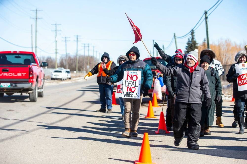 Griffin Wheel workers rev up strike action – Winnipeg Free Press