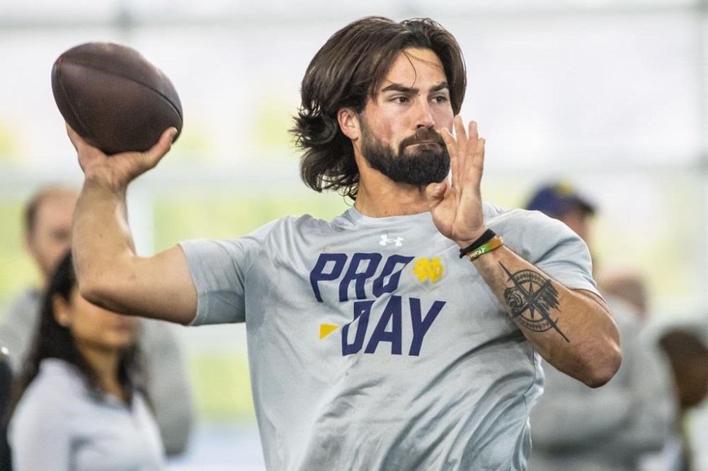 Ex-Notre Dame and Wake Forest QB Sam Hartman signs with the Washington ...