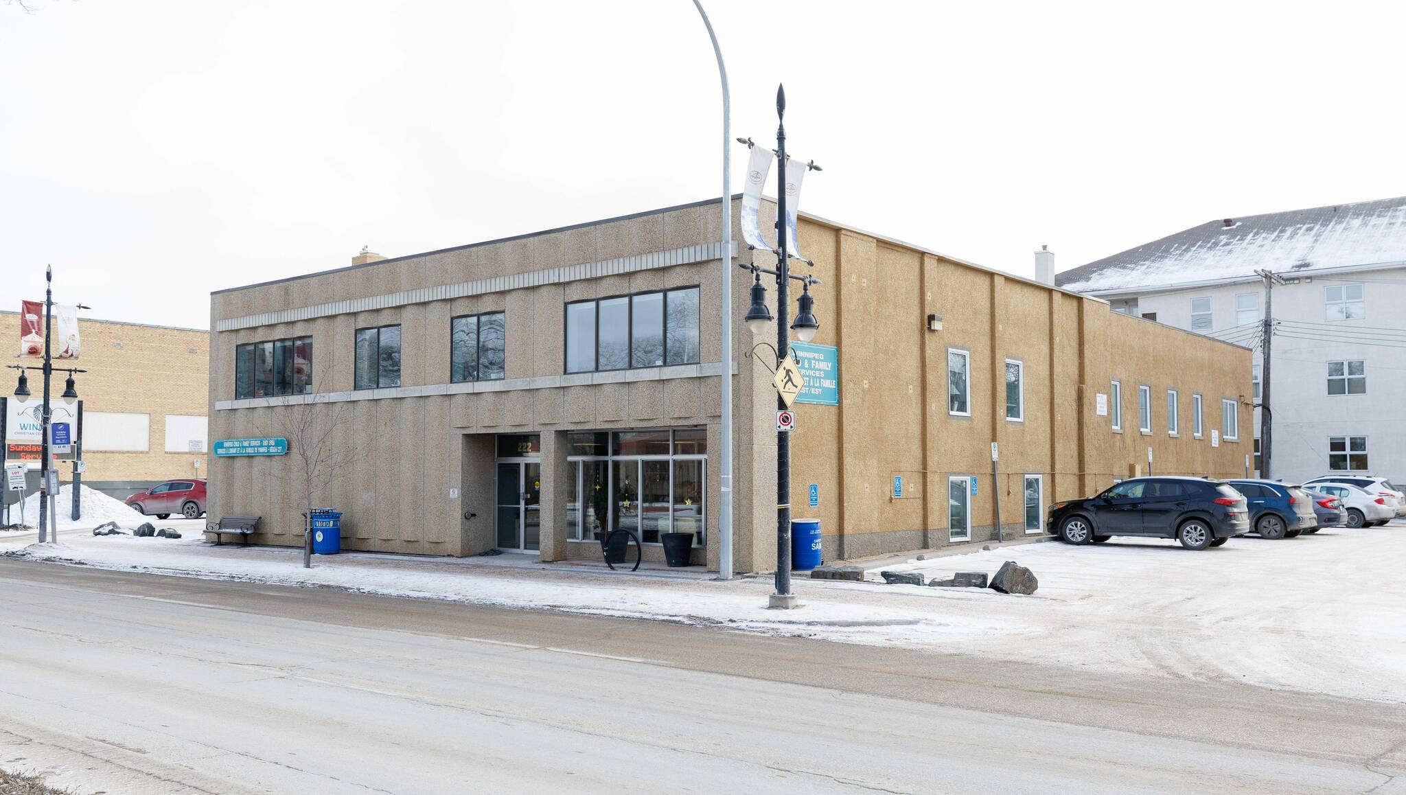 IIU clears officers in incident at CFS office – Winnipeg Free Press