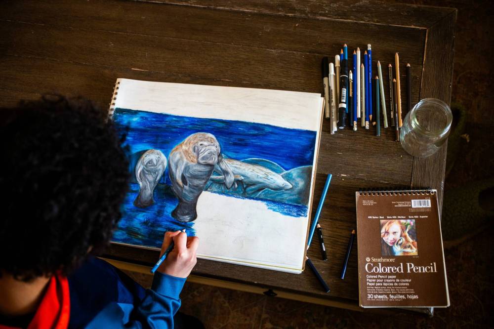 How the art world adopted Glasgow 'Slum Boy' Juano Diaz - BBC.com | Canada News Media