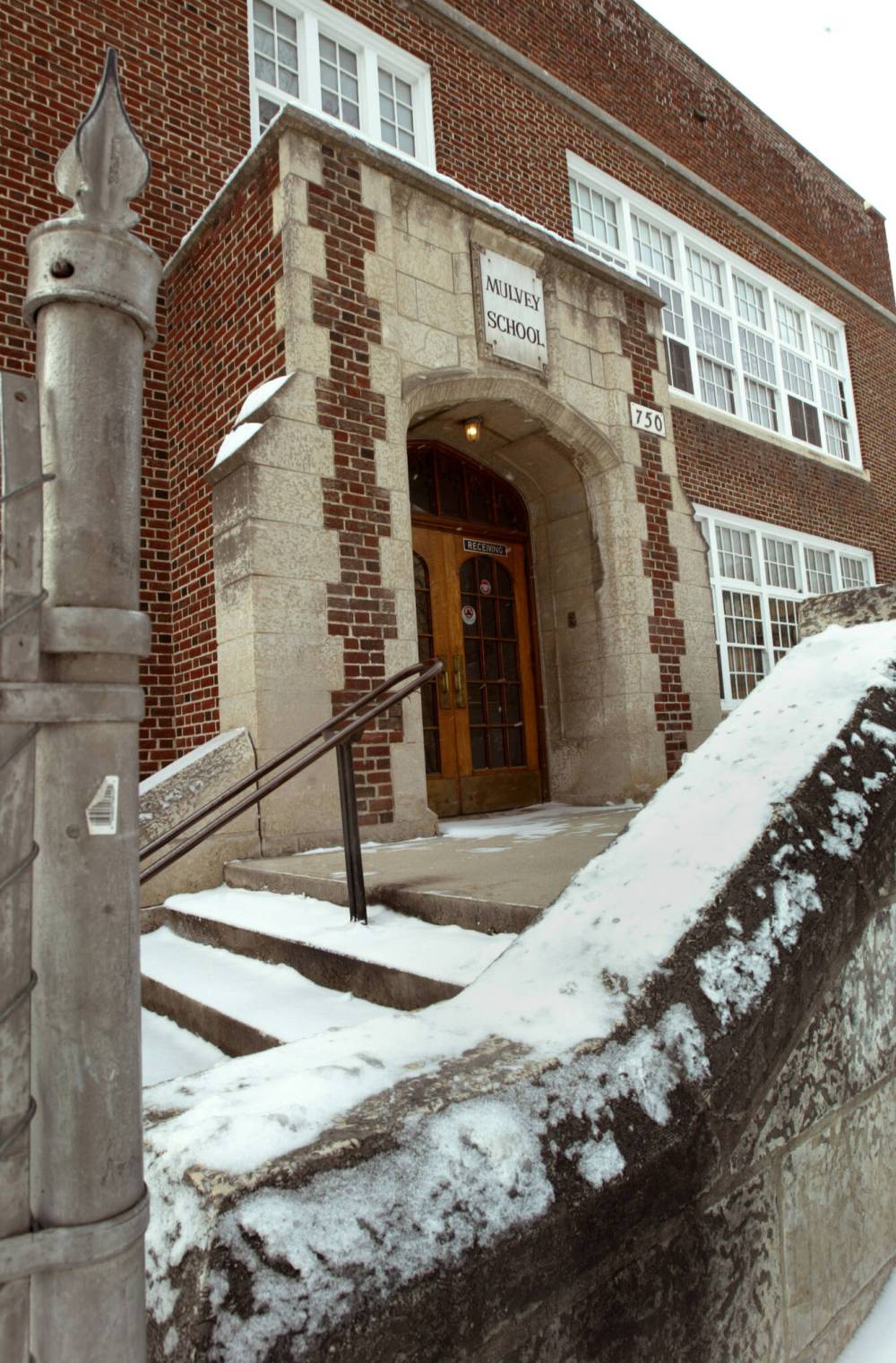 Elementary students kept indoors after staff member hurt in unprovoked ...