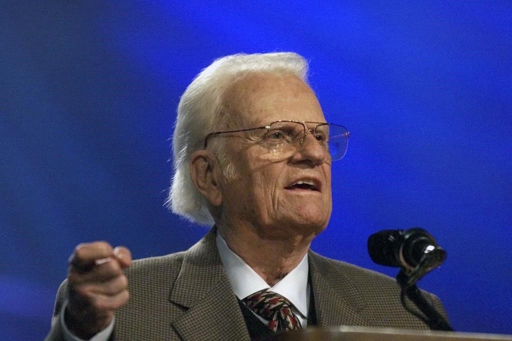 The late Rev. Billy Graham is immortalized in a statue unveiled at the ...