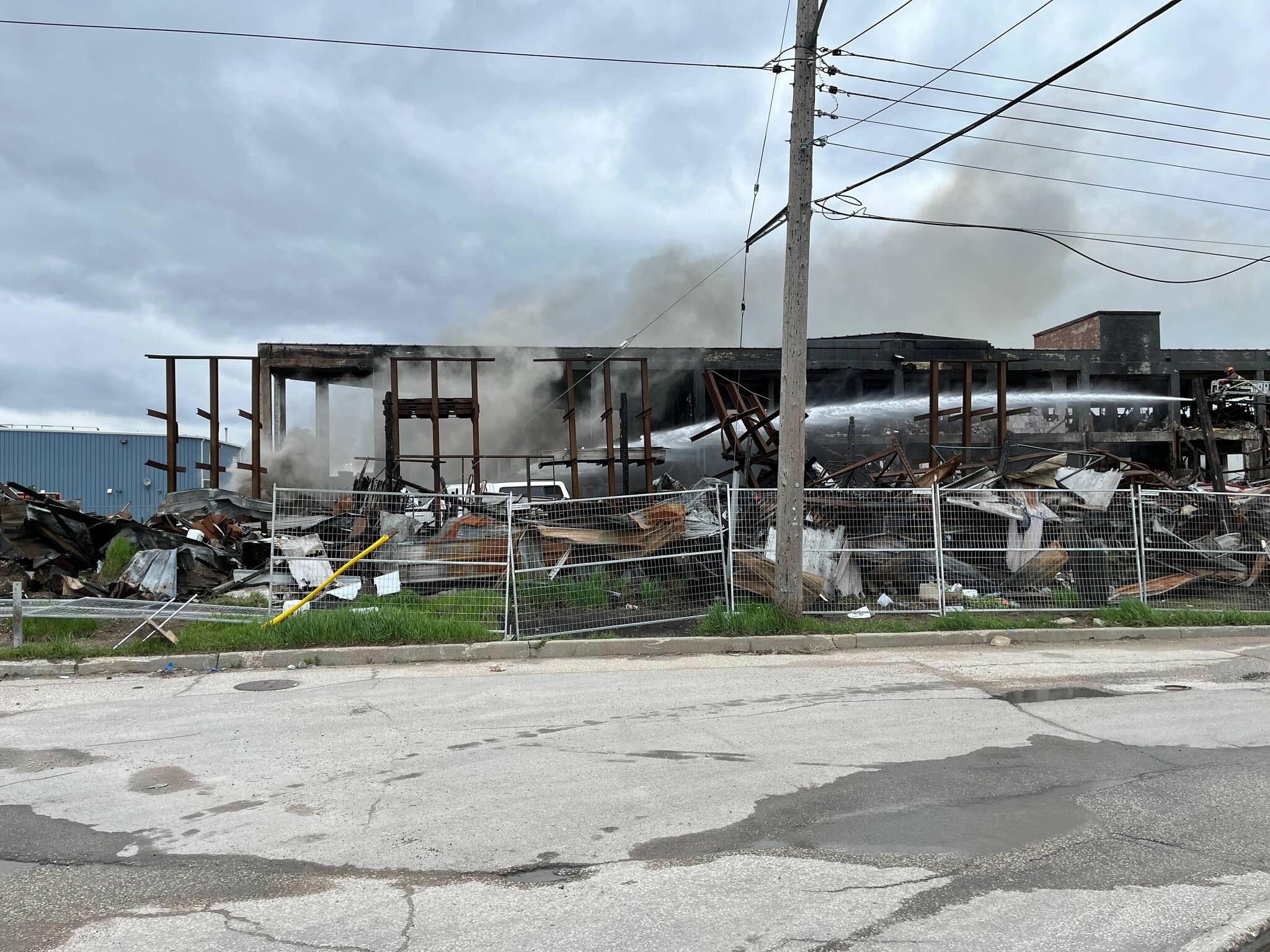 Anco Lumber on Logan Avenue burns again – Winnipeg Free Press