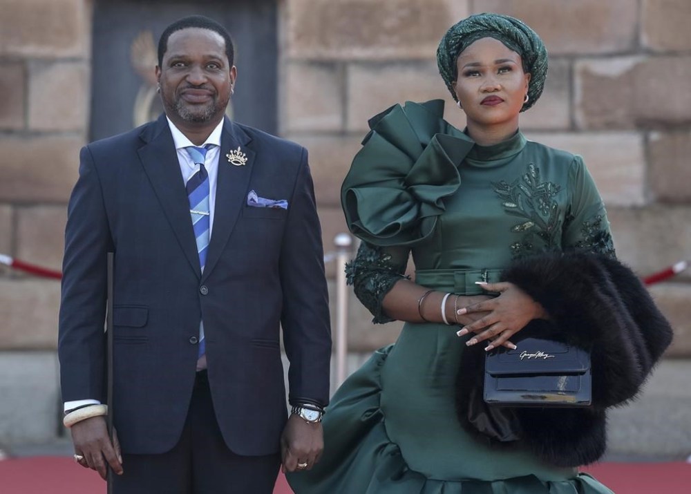 Ramaphosa is sworn in for a second term as South Africa’s president ...