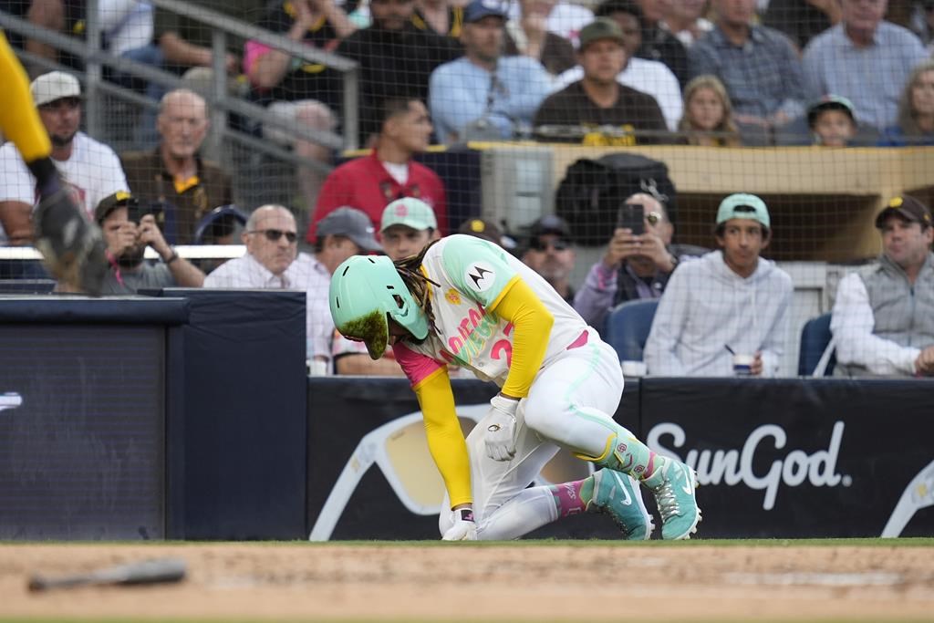 Padres’ Tatis leaves game versus Brewers with bruised left triceps ...