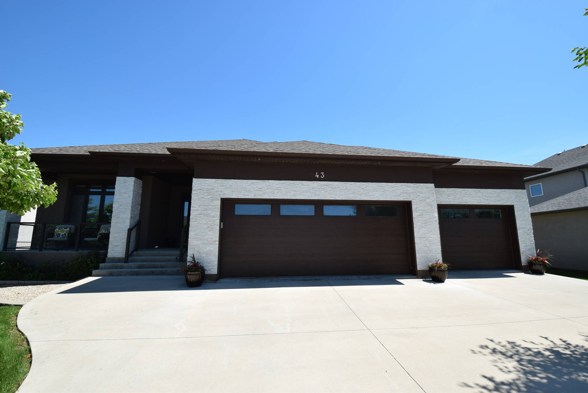 Better than new in Oak Bluff West – Winnipeg Free Press