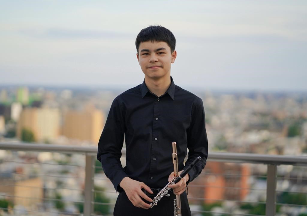 Curtain pulls back to reveal Vancouver orchestra’s new flutist is still ...