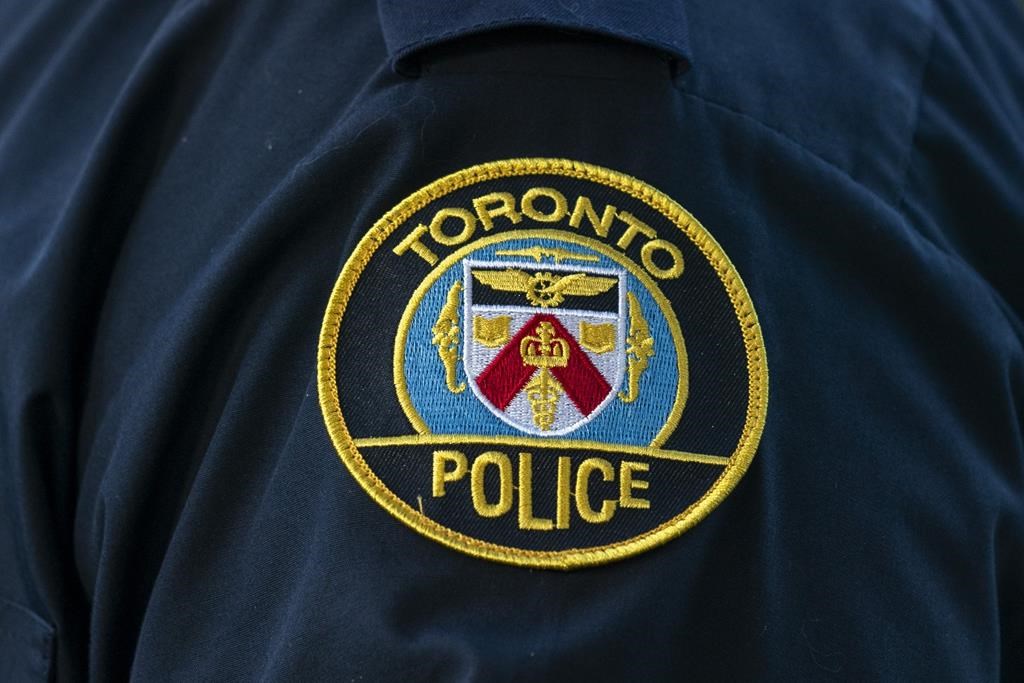 High-ranking Toronto cop demoted for 2 years after helping mentees ...