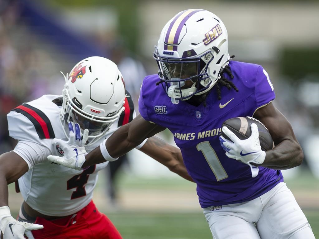 Alonza Barnett III continues stellar play with 6 more TDs in leading ...