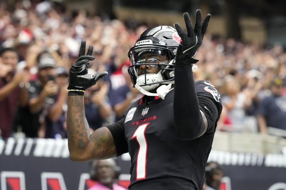 Stefon Diggs to face former team when Houston Texans host Josh Allen ...