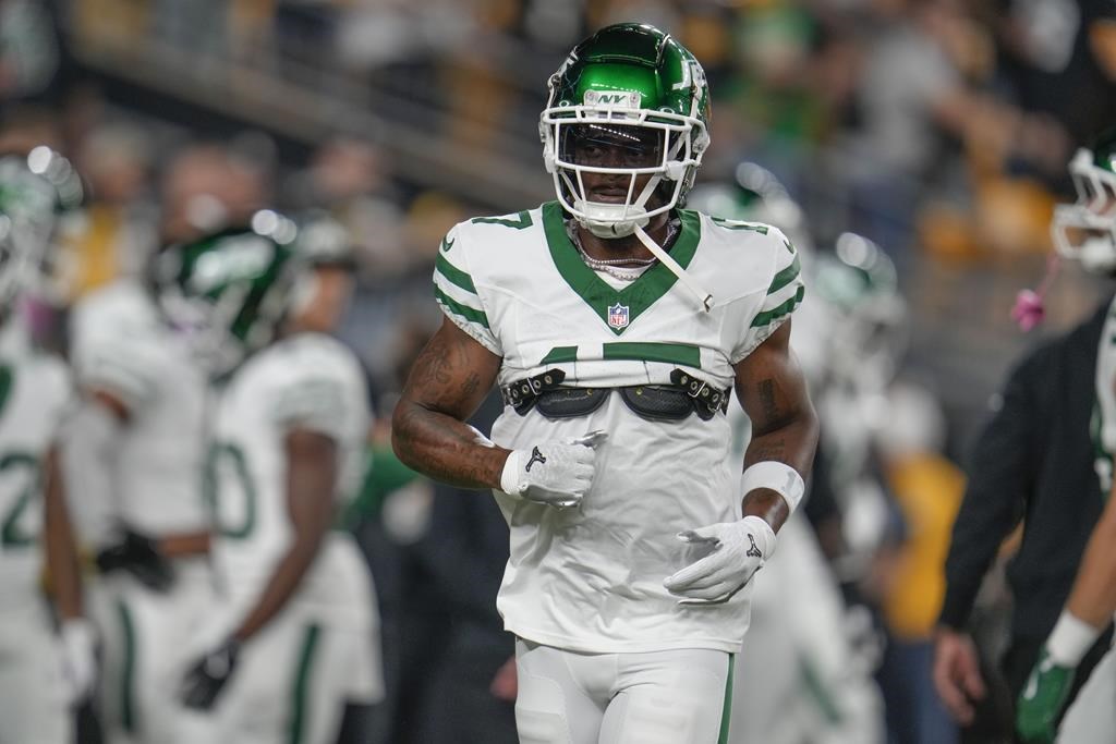 Adams implores new Jets teammates to improve their energy during ...