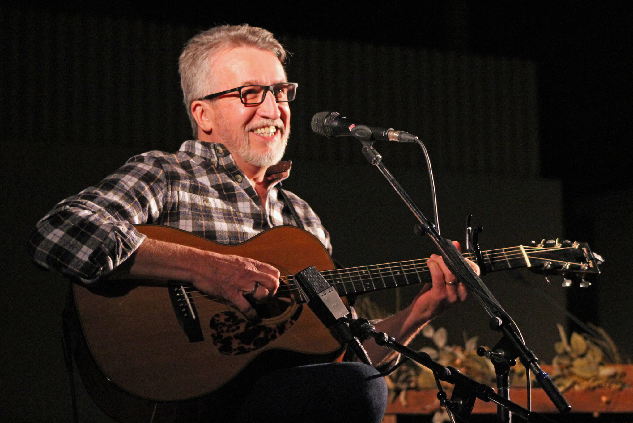 Winnipeg Christian singer/songwriter going strong – Winnipeg Free Press