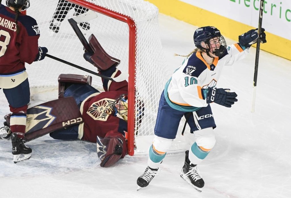 Top draft pick Sarah Fillier scores twice for first PWHL goals, Sirens ...
