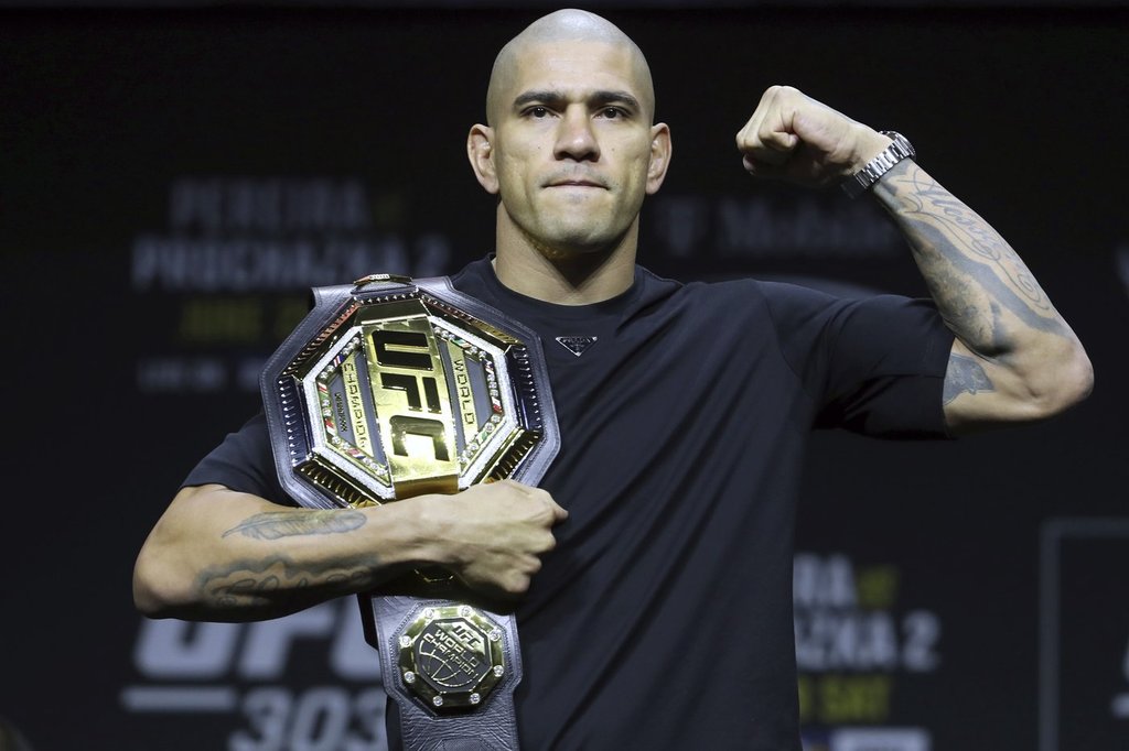 Pereira to defend light heavyweight belt against Ankalaev with grander ...