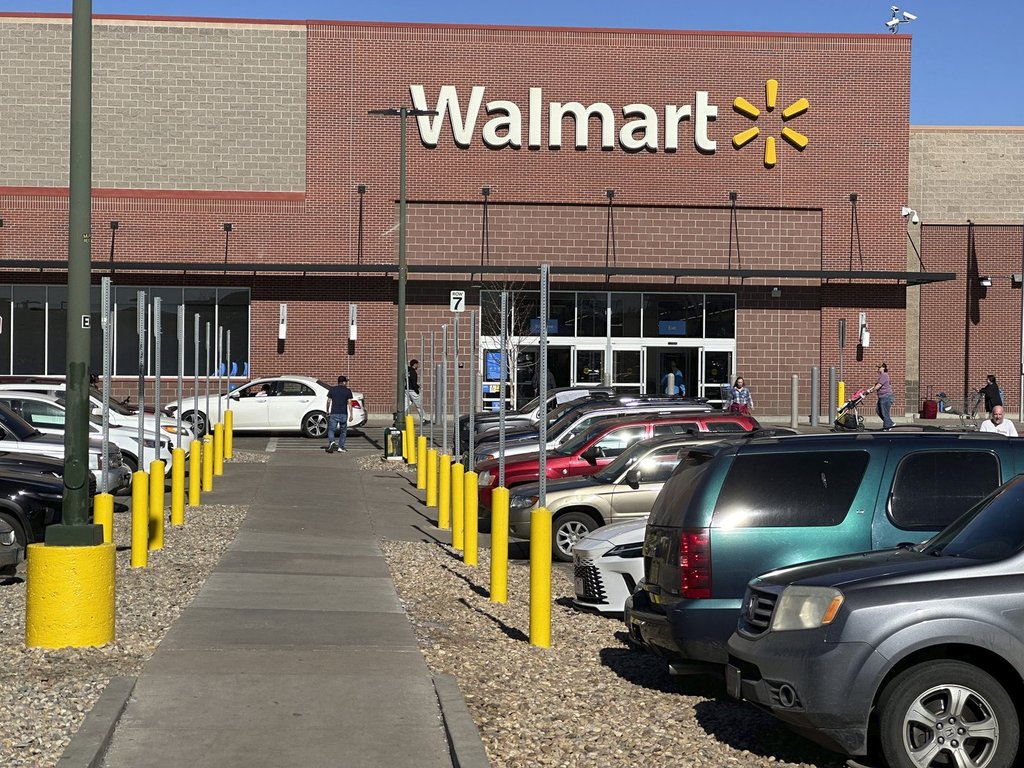 Michigan judge sentences Walmart shoplifters to wash cars in the ...