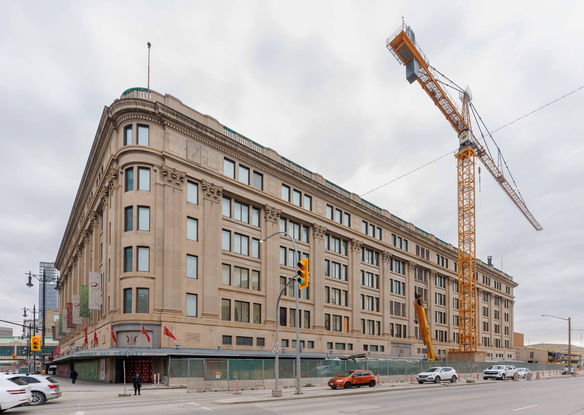 Redevelopment cost for former Bay building doubles to $310M – Winnipeg ...