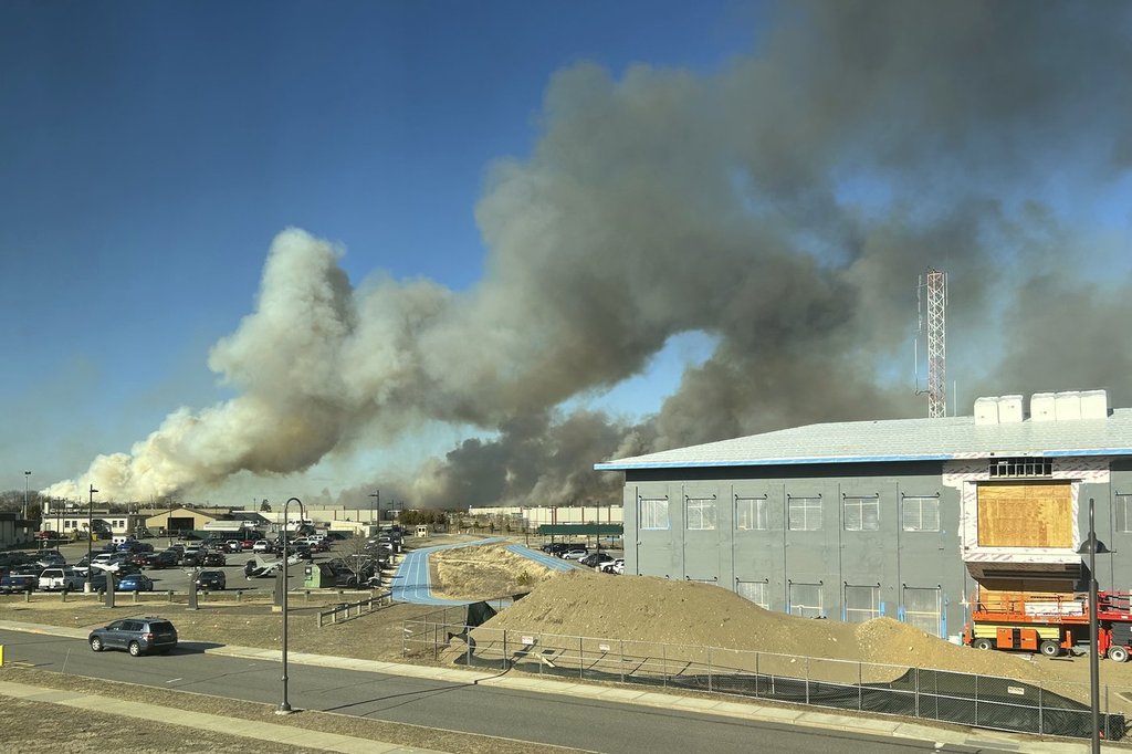 New York governor declares state of emergency for wind-driven brush ...