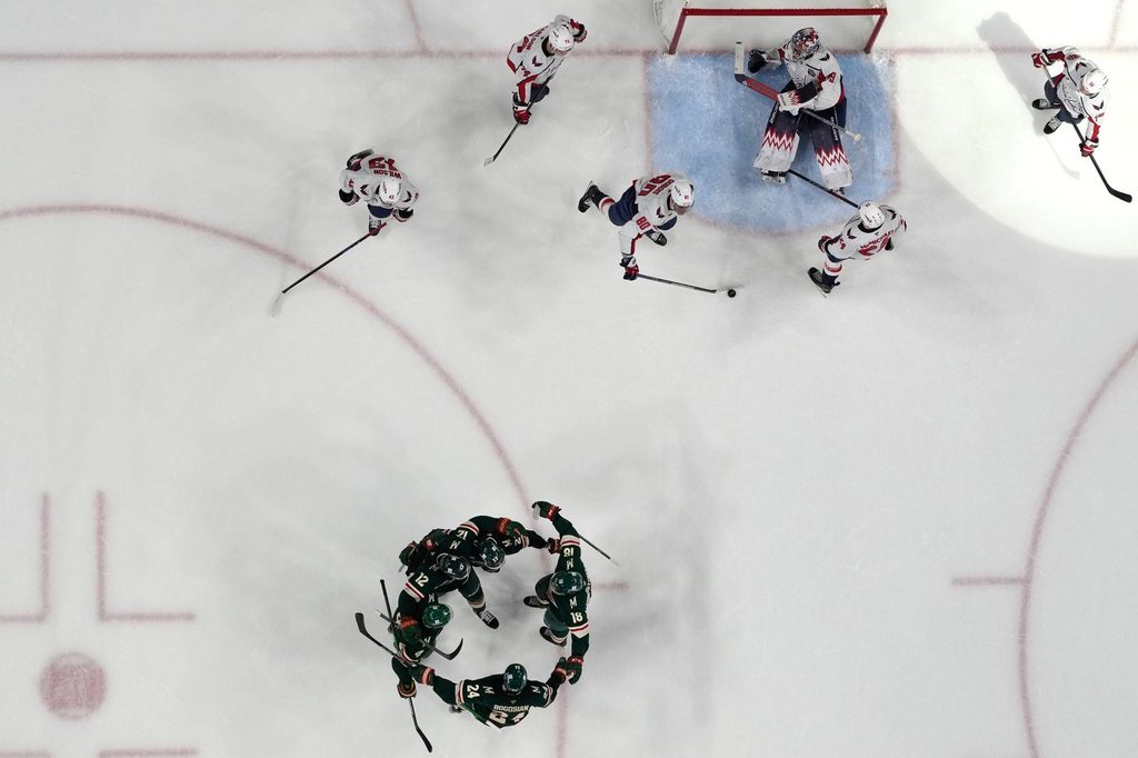 NHL and Rogers announce a 12-year Canadian media rights deal through ...