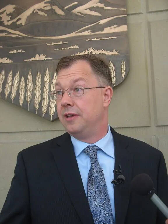 Lawyers who had Manitoba judge followed to face review in Alberta ...