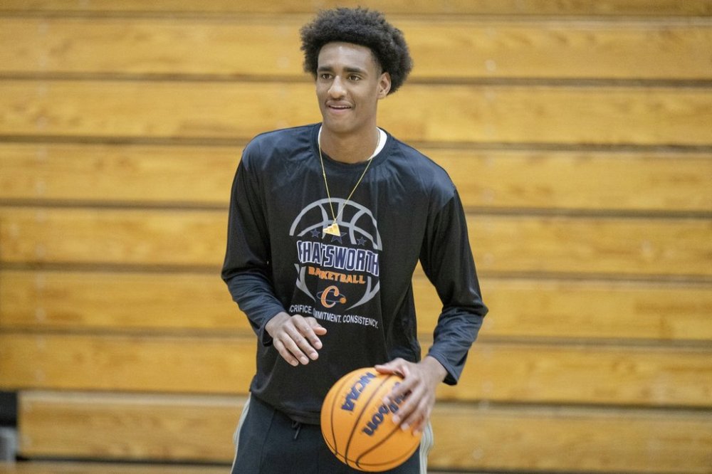 USC basketball recruit Alijah Arenas is out of an induced coma after ...